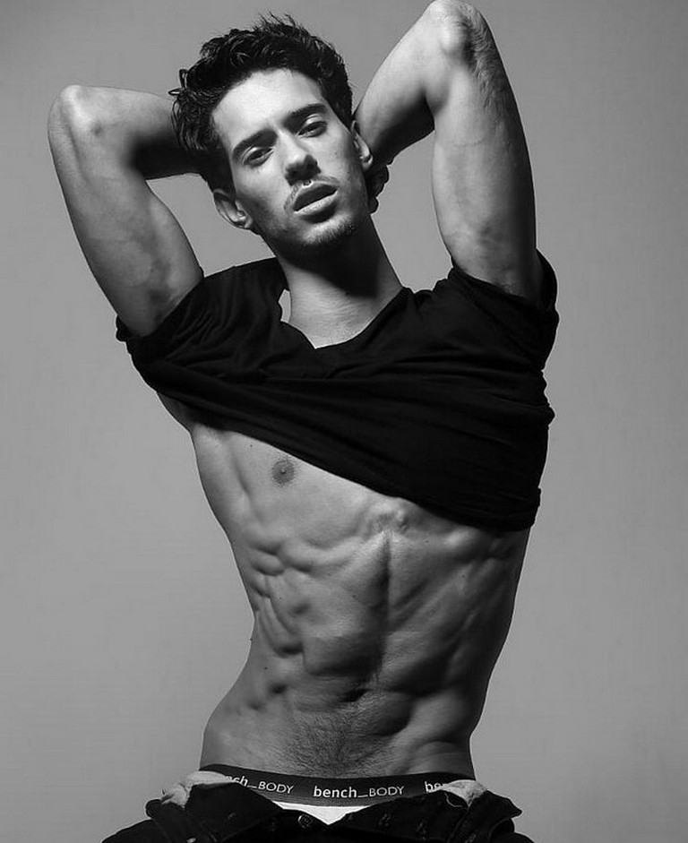 LEO - JANAIR MODELING AGENCY